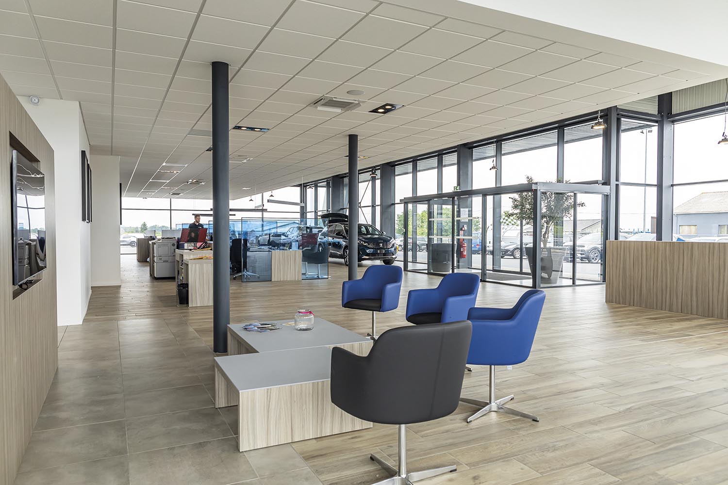 Debard Auto : L’agence fait peau neuve ! - BIGORRE MAG